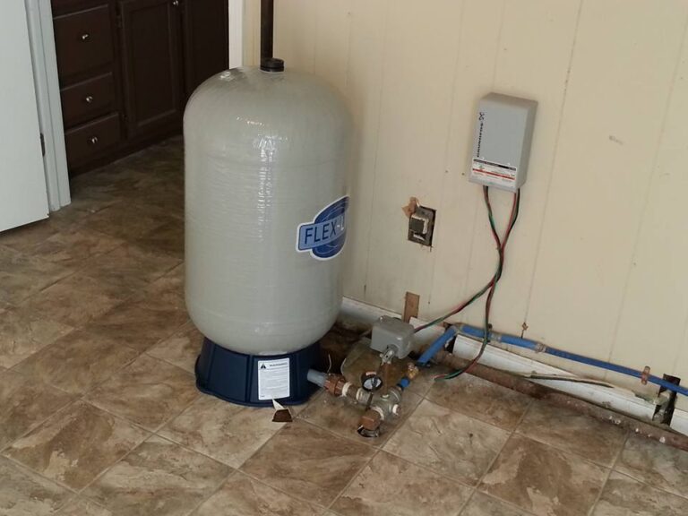 Pumps & Pressure Tanks | Flo-Rite Plumbing & Well Service